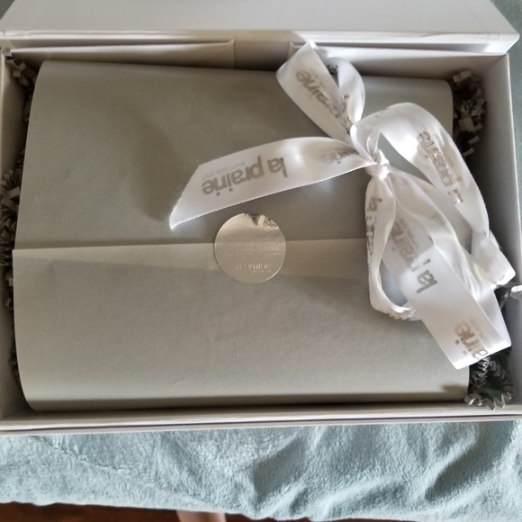La Prairie | Other | Authentic La Prairie Box | Poshmark